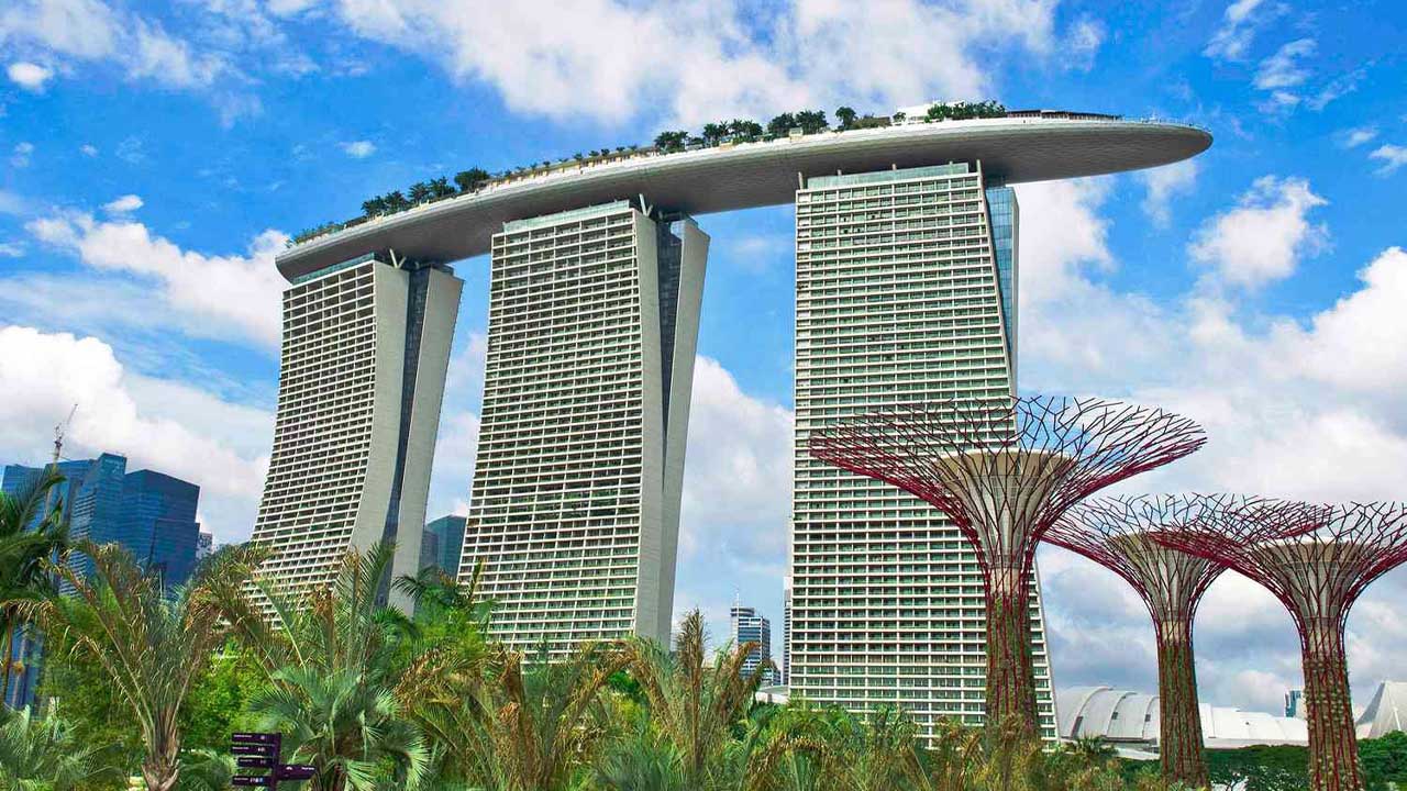 The Impossible Engineering Behind Marina Bay Sands: How Singapore Built ...